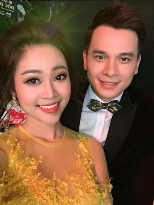 MC Thùy Linh khoe vẻ đẹp mong manh, gợi cảm, tiết lộ lý do độc thân ở tuổi 32