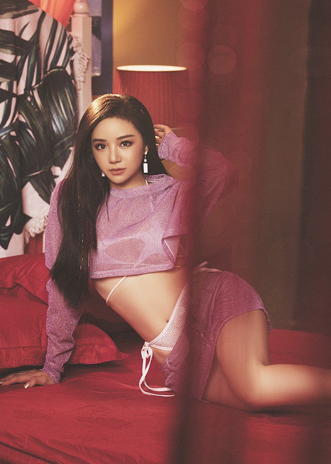 Lối ăn Vận Gây Tranh Cãi Của Chi Pu Hot Girl Ngủ Gật Trong Các Mv