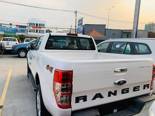 Ford Ranger Limited 2020 4x4 AT chính thức có mặt tại Việt Nam