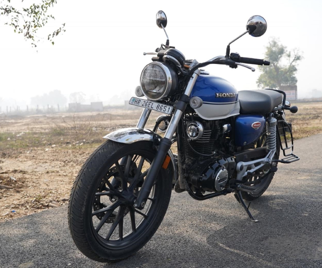 Honda CB350 DLX/Pro: Xế nổ đang HOT có phong cách tân cổ điển