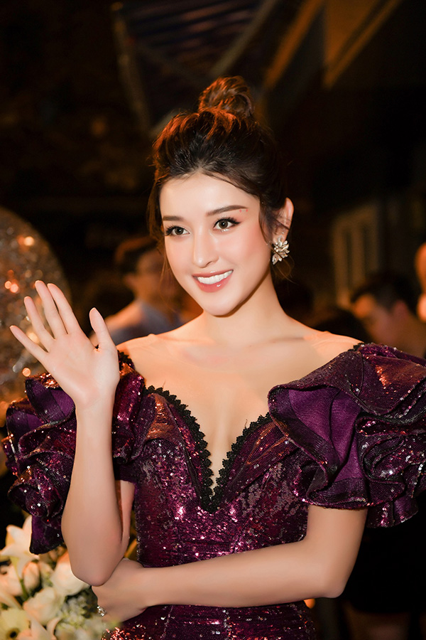 Adam Christopher Chaplin hội ngộ dàn sao Việt tại sự kiện "Defi for you”