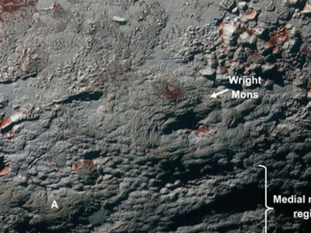 Tàn tích hành tinh khác đang trỗi dậy trong lòng Trái Đất?