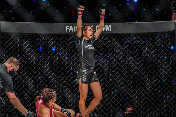 Bàng hoàng thần đồng sàn võ MMA Victoria Lee qua đời ở tuổi 18