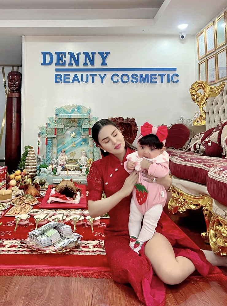 Bất ngờ cuộc sống của người đẹp Campuchia từng bị cấm diễn