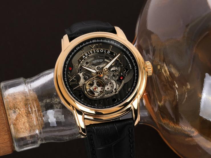 Thiếu nữ 18 tuổi khoe dáng nuột nà với váy cưới