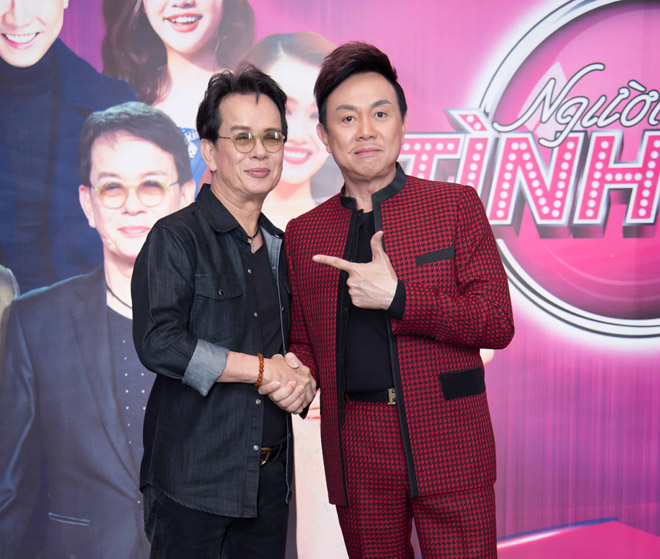 Nhạc sĩ Đức Huy lần đầu khoe vợ kém 44 tuổi và con trai