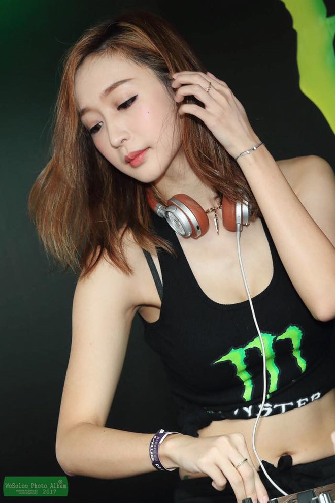 DJ LokYii nóng bỏng tham gia show nấu ăn làm truyền hình Hong Kong "nghẽn sóng"