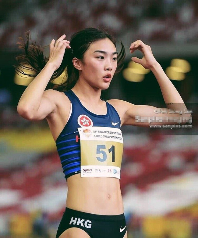 Mỹ nhân nhảy cao chân dài miên man đẹp kiều diễm: Vạn người mê mẩn