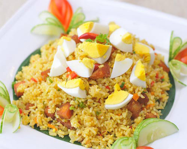 Làm cơm rang không ngon, bị bết dính là vì bạn chưa biết 5 mẹo này