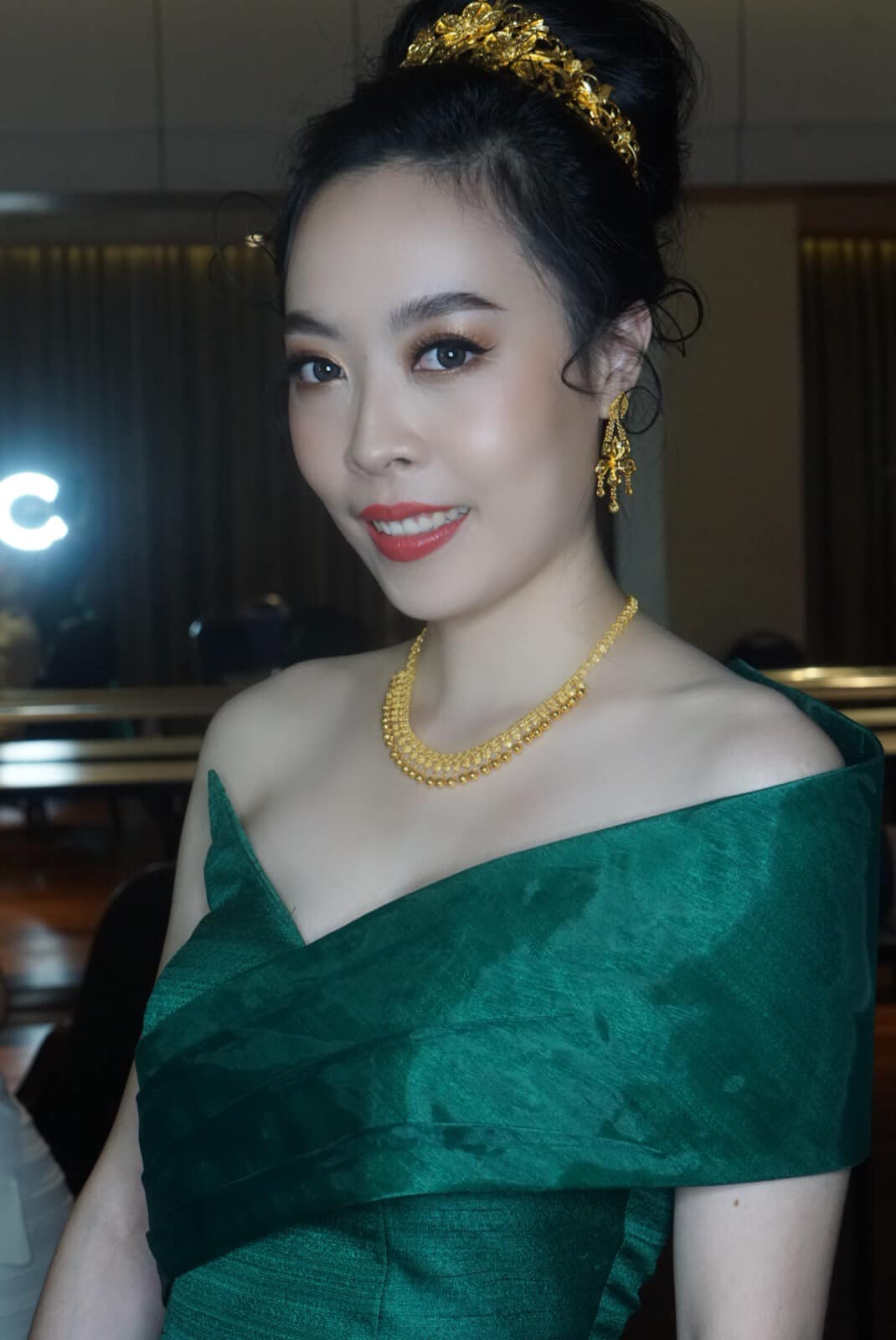 Hoa hậu Lào bị khán giả đòi tẩy chay, tước vương miện vì kém sắc, khai ...