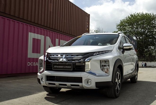 Giá xe Mitsubishi Xpander Cross lăn bánh tháng 4/2021