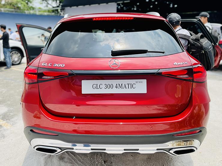 Mercedes-Benz GLC thế hệ mới trình làng, giá tăng 160 triệu đồng và ...