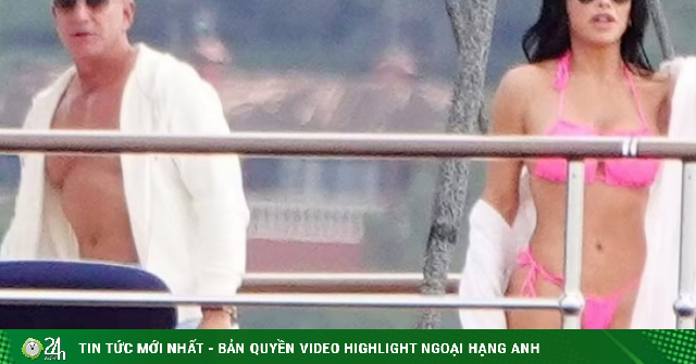 Tỷ phú Jeff Bezos khoe cơ bắp cùng bạn gái "nóng bỏng" trên siêu du thuyền