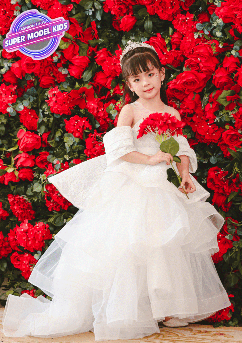 First Face Fashion Show Super Model Kids Cao Vân – "Viên ngọc sáng" của ...