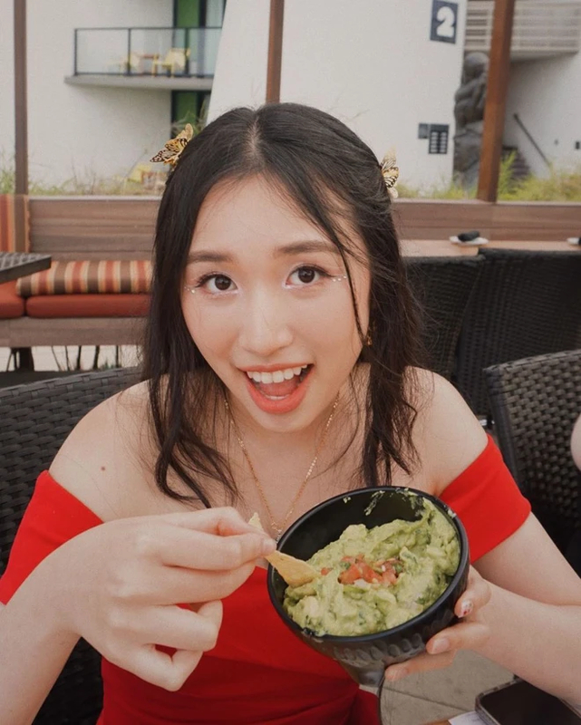 Nữ Youtuber Jenny Huỳnh lần đầu khoe bạn trai, "lột xác" ngoạn mục