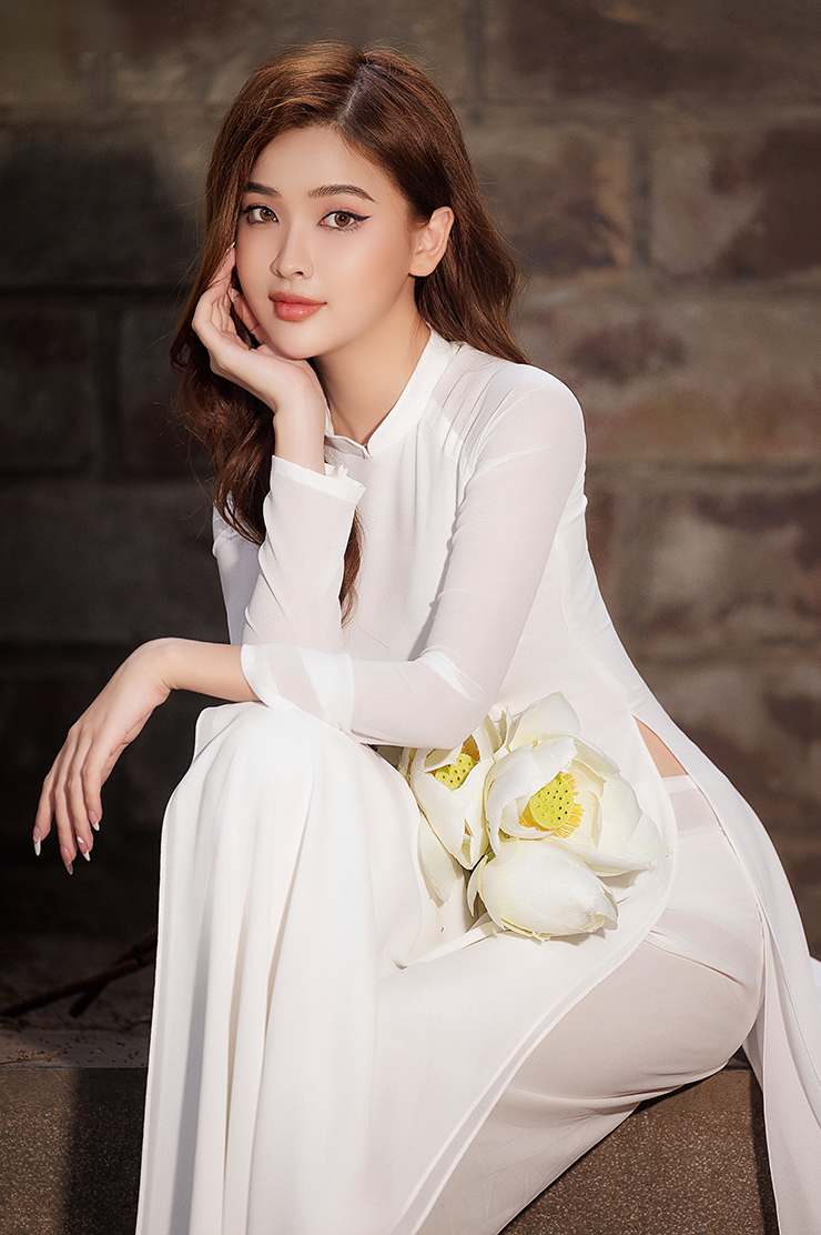 Nhan sắc ngọt ngào, trong veo của người đẹp Áo dài Nguyễn Thị Hồng Trang