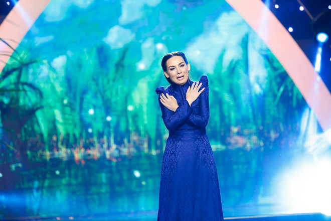 Dù sở hữu cát-xê khủng cuộc sống của Phi Nhung vẫn rất giản dị