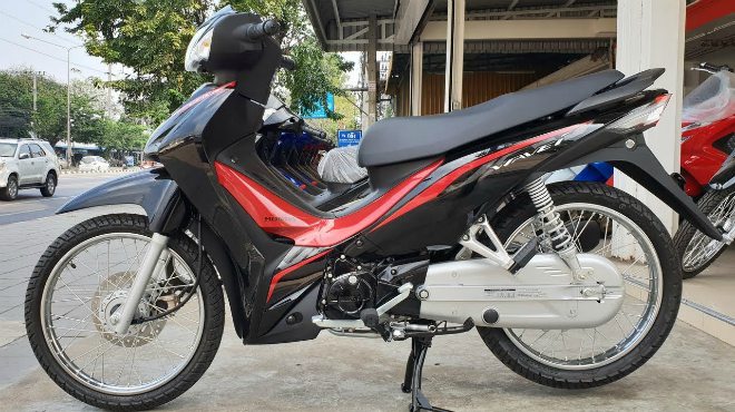 Cận cảnh 2019 Honda Wave 110i nổi bật hơn hẳn Wave Alpha