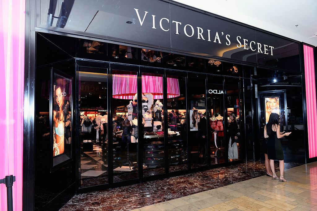 Đế chế nội y lớn nhất hành tinh Victoria's Secret chính thức đã đến hồi ...