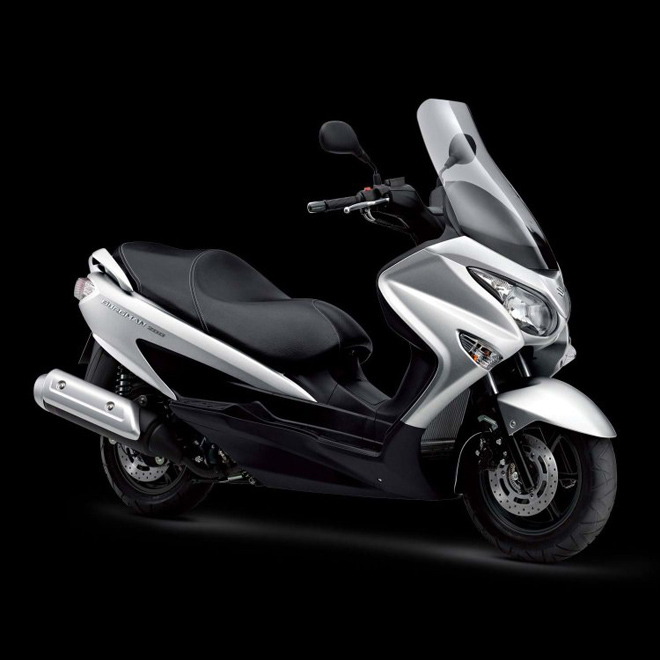 Suzuki phát triển dòng Burgman 180 mới, cạnh tranh Honda PCX
