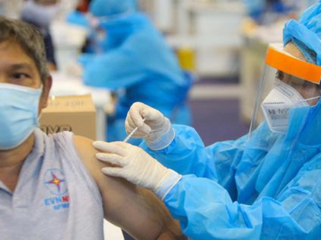 Miễn dịch được tạo ra do tiêm vaccine và mắc COVID-19 khác nhau như thế ...