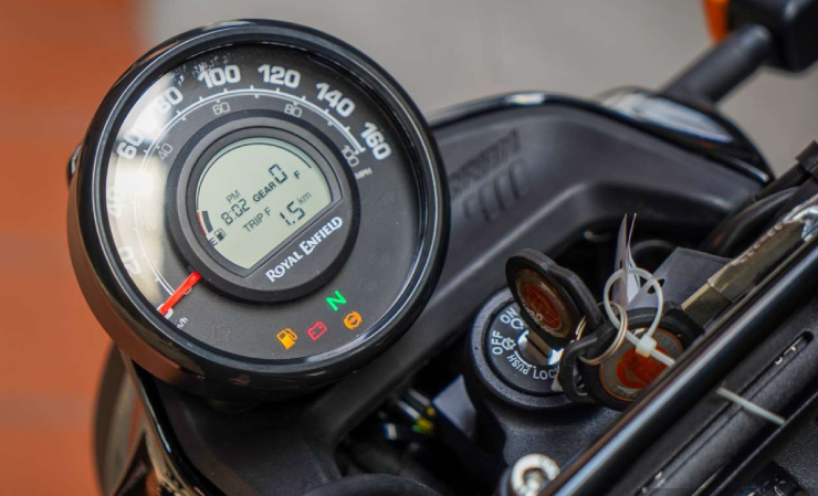 2022 Royal Enfield Himalayan Scram 411 có giá từ 139 triệu đồng