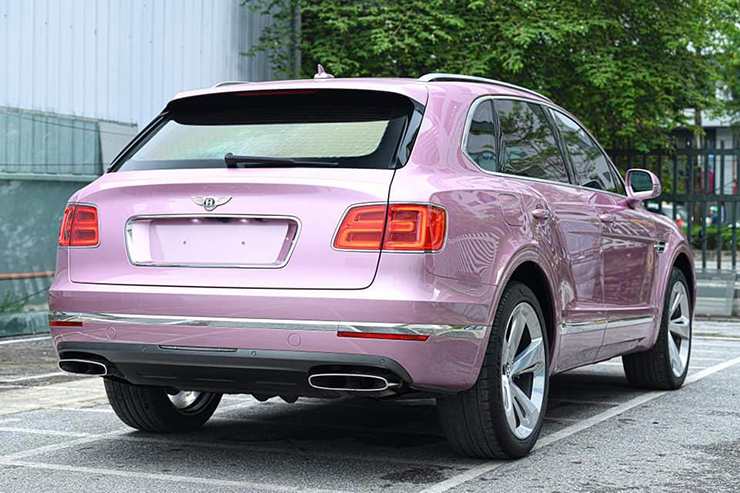 Hàng hiếm Bentley Bentayga màu Passion Pink tại Việt Nam được chào bán ...