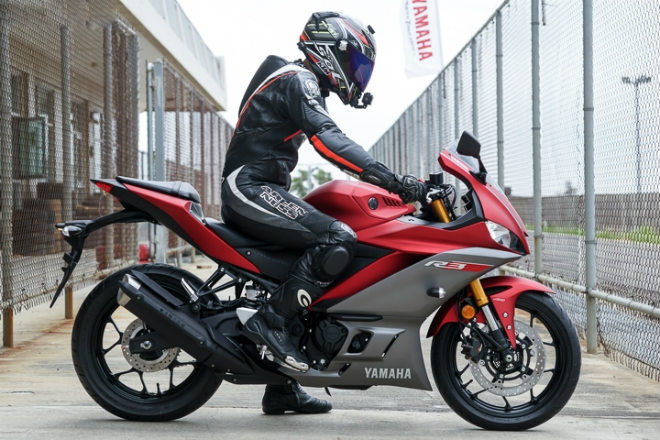 Đánh giá 2019 Yamaha YZF-R3 giá 90 triệu đồng