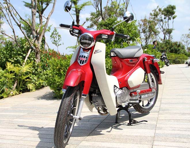 Cận cảnh Honda Super Cub C125 giá 85 triệu đồng vừa ra mắt Việt Nam