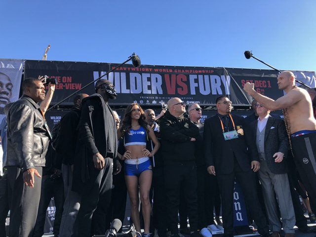 Chi tiết boxing Wilder - Fury: Kết quả bất ngờ ngoài dự tính triệu fan (KT)