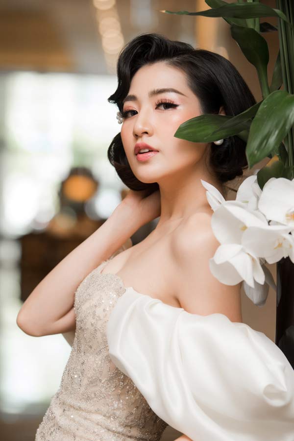Cùng Là Gái Một Con á Hậu Tú Anh Bảo Thanh Ai Hơn Ai