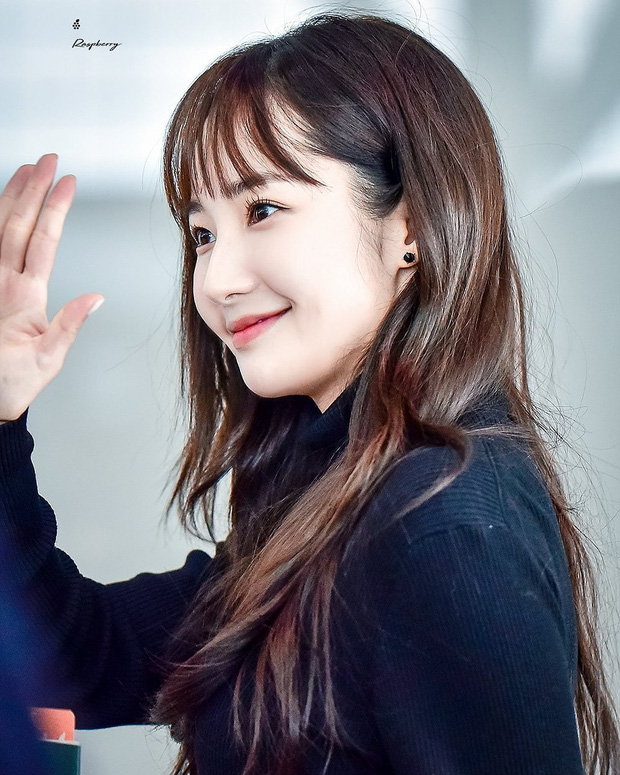 "Siêu phẩm thẩm mỹ Hàn" gây sốt khi tới Việt Nam đẹp nhờ "môn con nhà giàu"