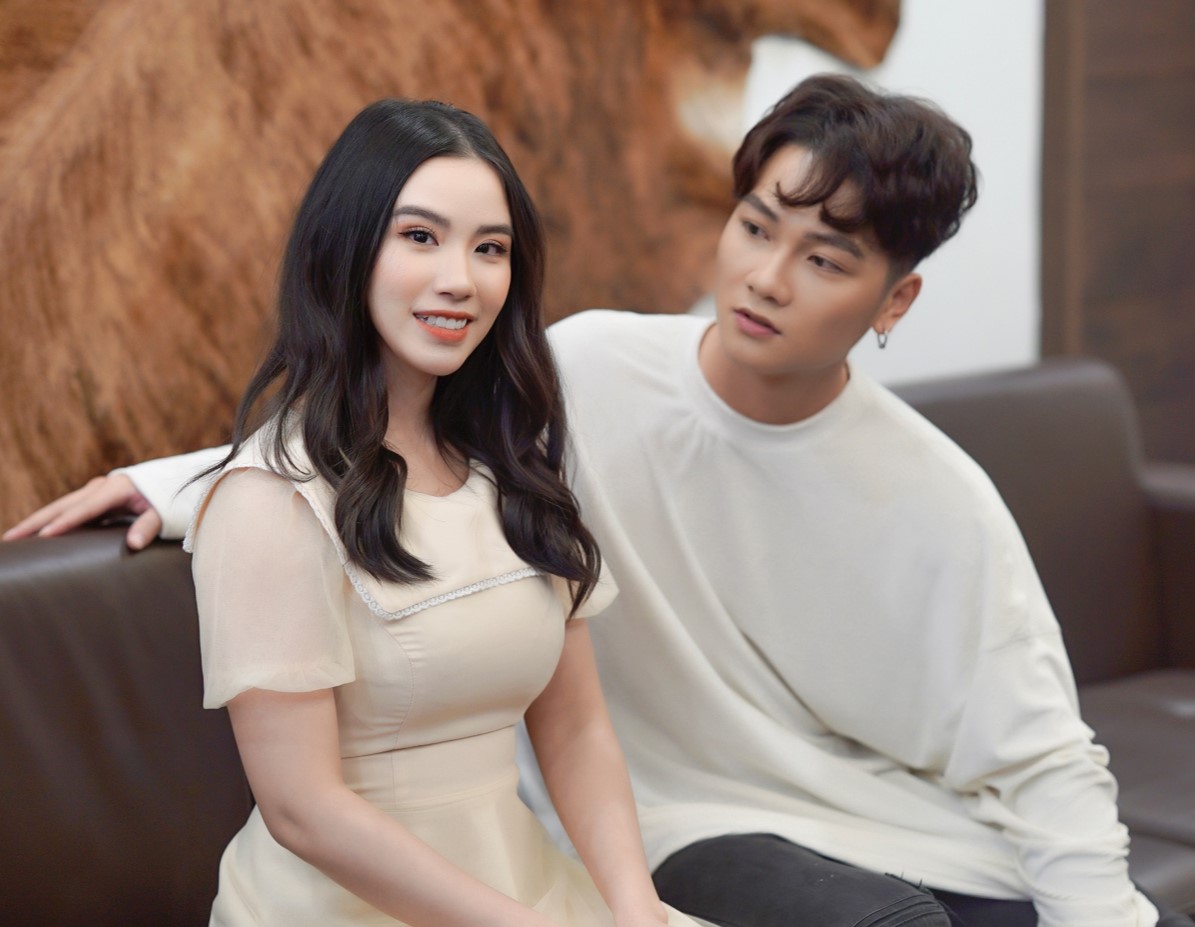 Chàng trai xuất hiện trong MV mới của Linh Miu là ai?