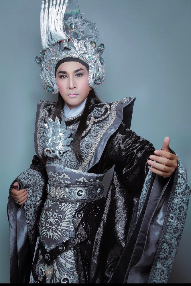 Chồng Cẩm Ly tiết lộ điều bất ngờ về "ông hoàng cải lương” Kim Tử Long