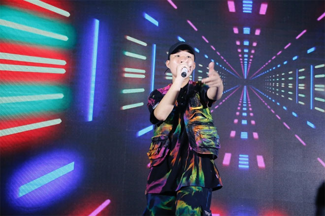 Rapper LK làm điều đặc biệt cùng thí sinh "King of Rap" khiến khán giả ...