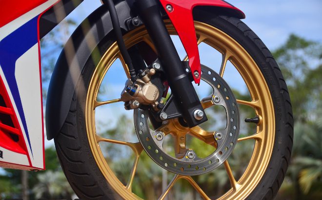 2020 Honda RS150R V2 vận hành mượt mà, thiết kế khác Winner X
