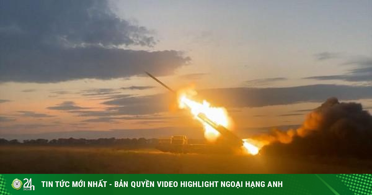 Nga khoe sức mạnh pháo phản lực BM-30 Smerch trong chiến dịch quân sự ở ...