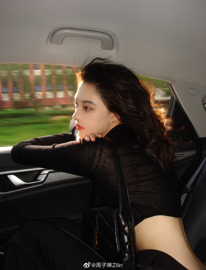 'Cô nàng đẹp trai' khiến phụ nữ mê muội, đàn ông cuồng si